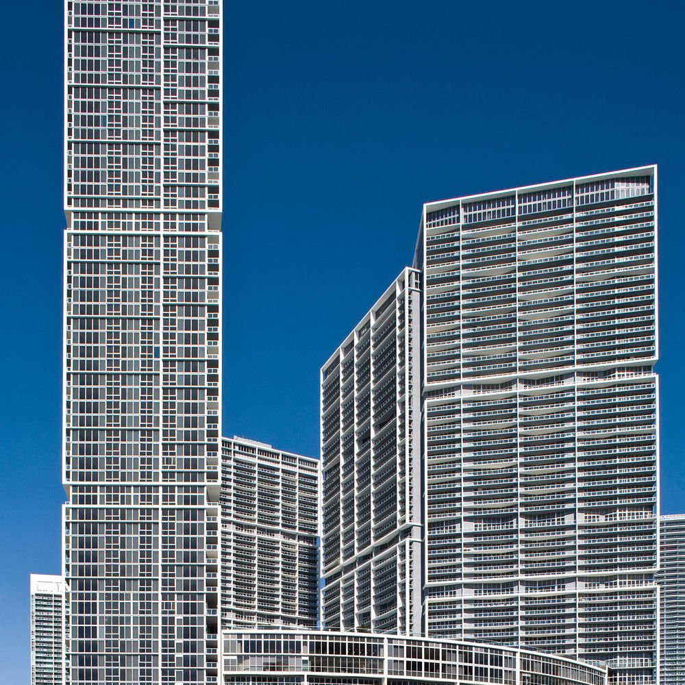 Icon Brickell's 'Iconic' Pool is Having Very Iconic Issues - Gridics