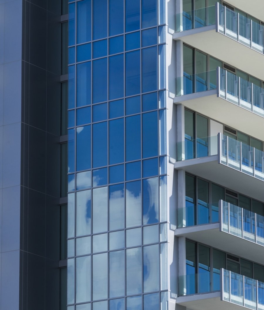 Rene Gonzalez's Little GLASS Condo Tower is Done - Gridics